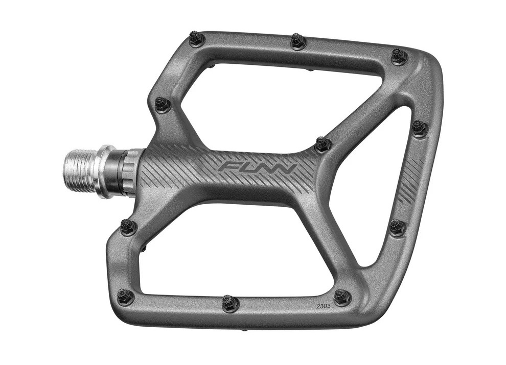 פדל פלאט במבחן-FUNN Python Mk2 - bike.co.il